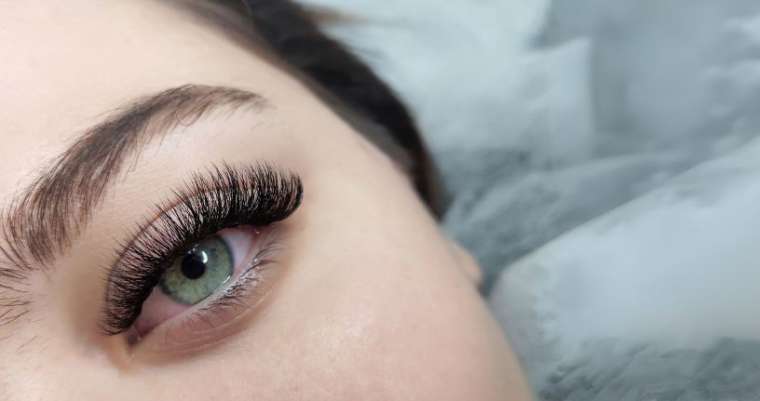 How Careprost Can Help You Achieve Longer, Fuller Eyelashes